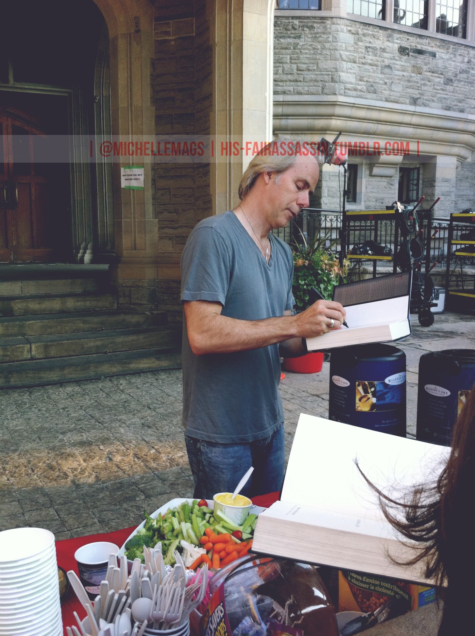 TMI Set Day 18: Michelle’s report from the CITY OF BONES set – TMI Source