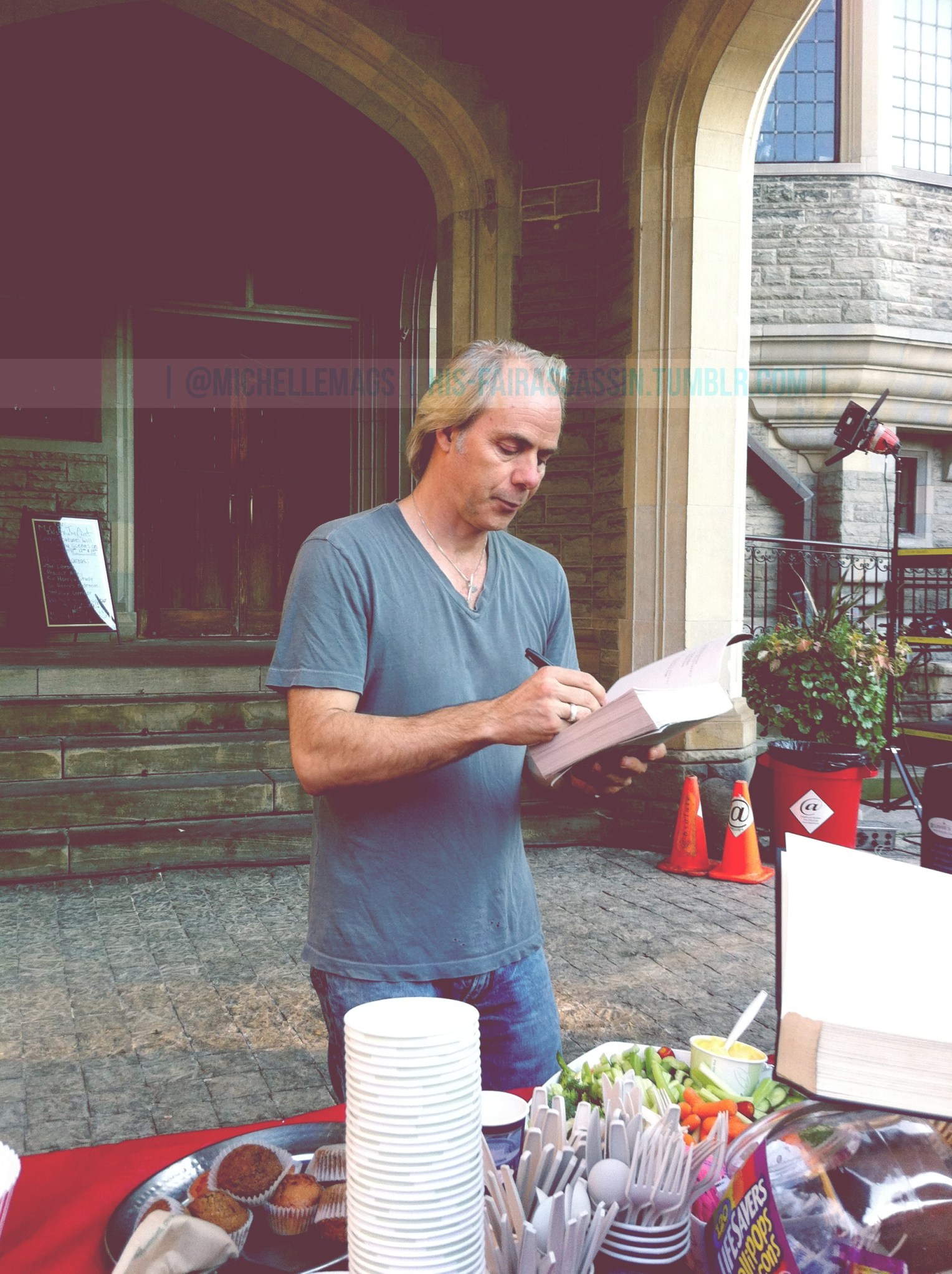 TMI Set Day 18: Michelle’s report from the CITY OF BONES set – TMI Source