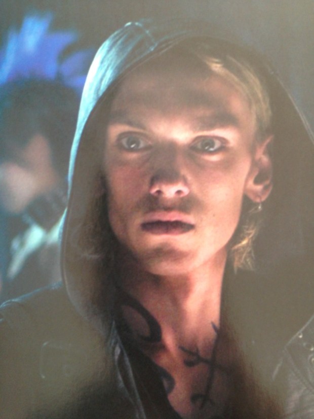 New photos from ‘MORTAL INSTRUMENTS: CITY OF BONES’ illustrated movie ...