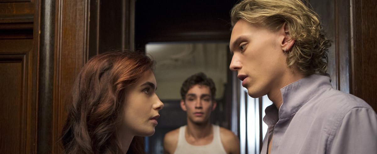 Watch: New behind-the-scenes clip focuses on Jace and Simon – TMI Source